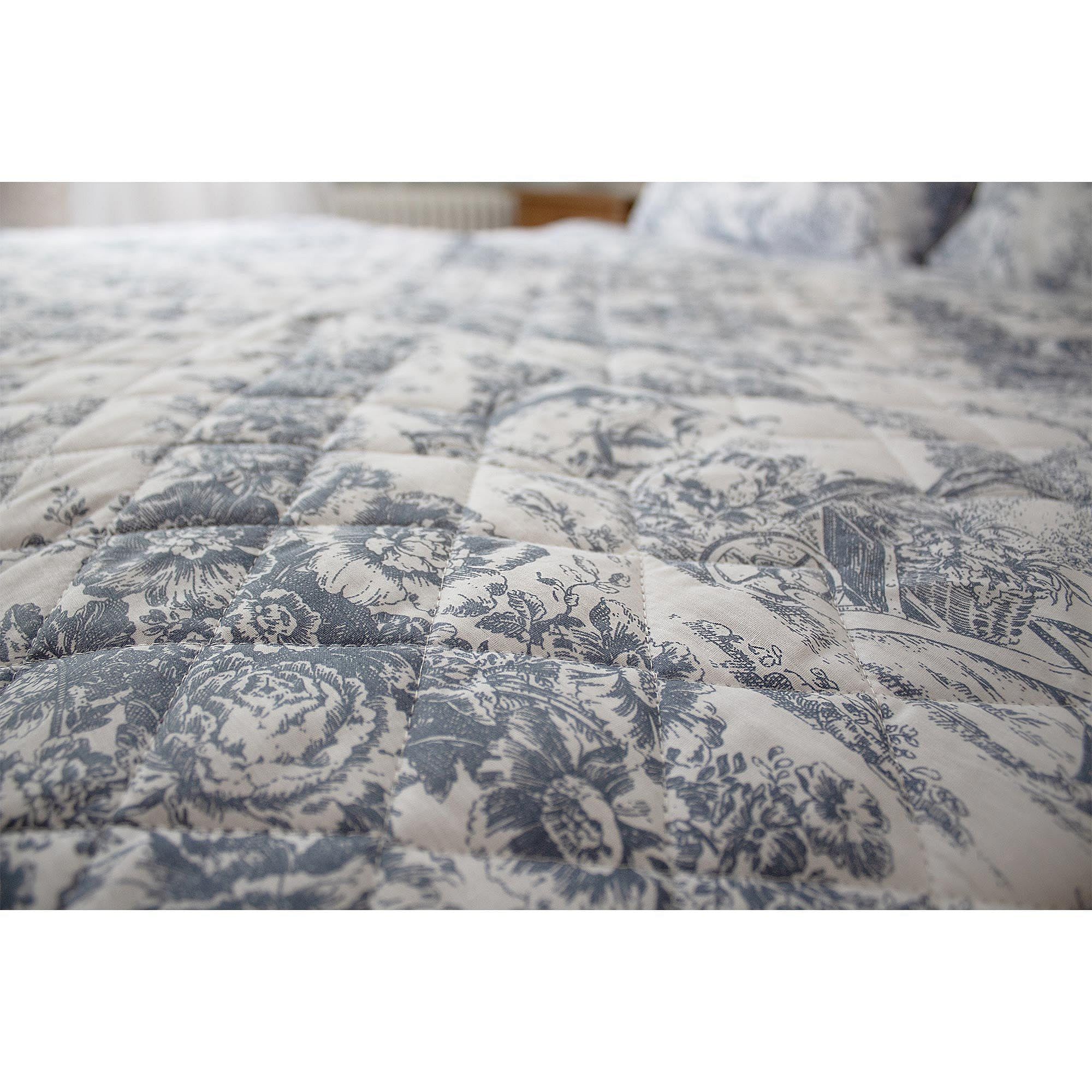 Country Toile Blue Bedspread | Blue and White Bedspread With ...