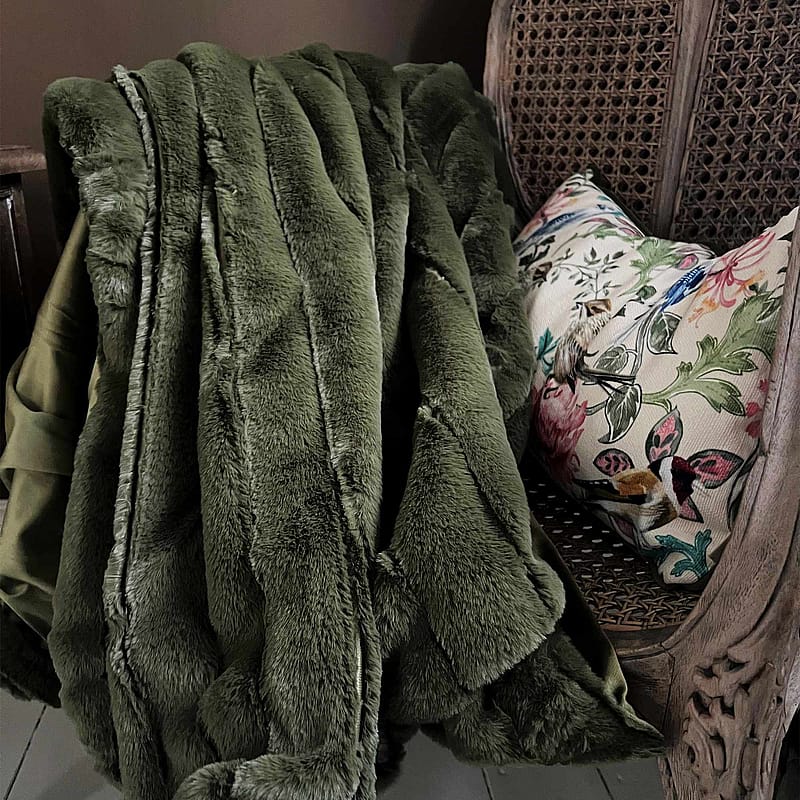 Norwegian Spruce Faux Fur Throw | Deep Green Ribbed Super Soft Faux Fur ...