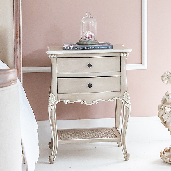 Luxury at Your Fingertips: Selecting a Luxury Bedside Table - Shopping ...